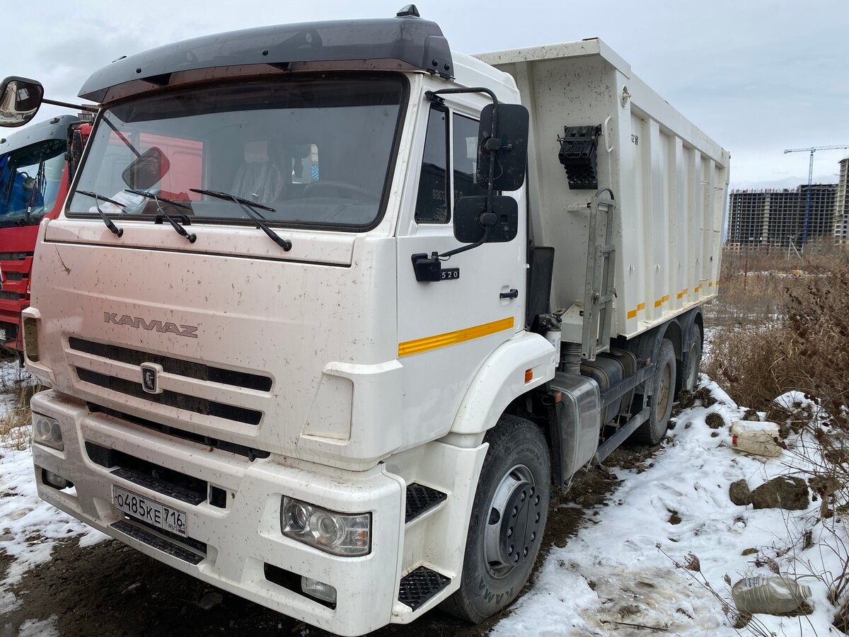 Купить б/у КамАЗ 6520 дизель механика в Краснодаре: белый самосвал 2022 года по цене 4 795 000 ...