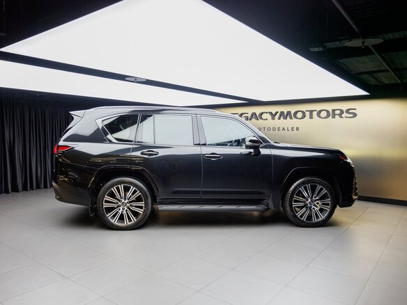 Купить новый Lexus LX IV 500d 3.4d AT (299 л.с.) 4WD дизель автомат в Москве: чёрный Лексус ЛХ ...