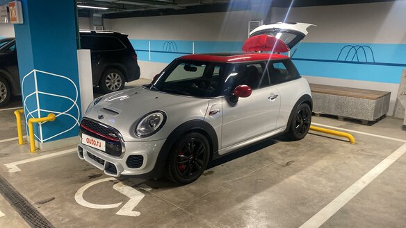 Купить б/у Mini Hatch III (F55/F56) John Cooper Works 2.0 AT (231 л.с ...