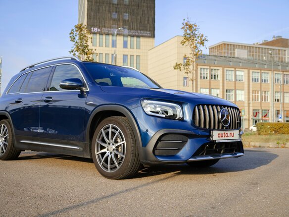 Купить б/у Mercedes-Benz GLB AMG I (X247) 35 AMG 2.0 AMT (306 л.с.) 4WD бензин робот в Москве ...