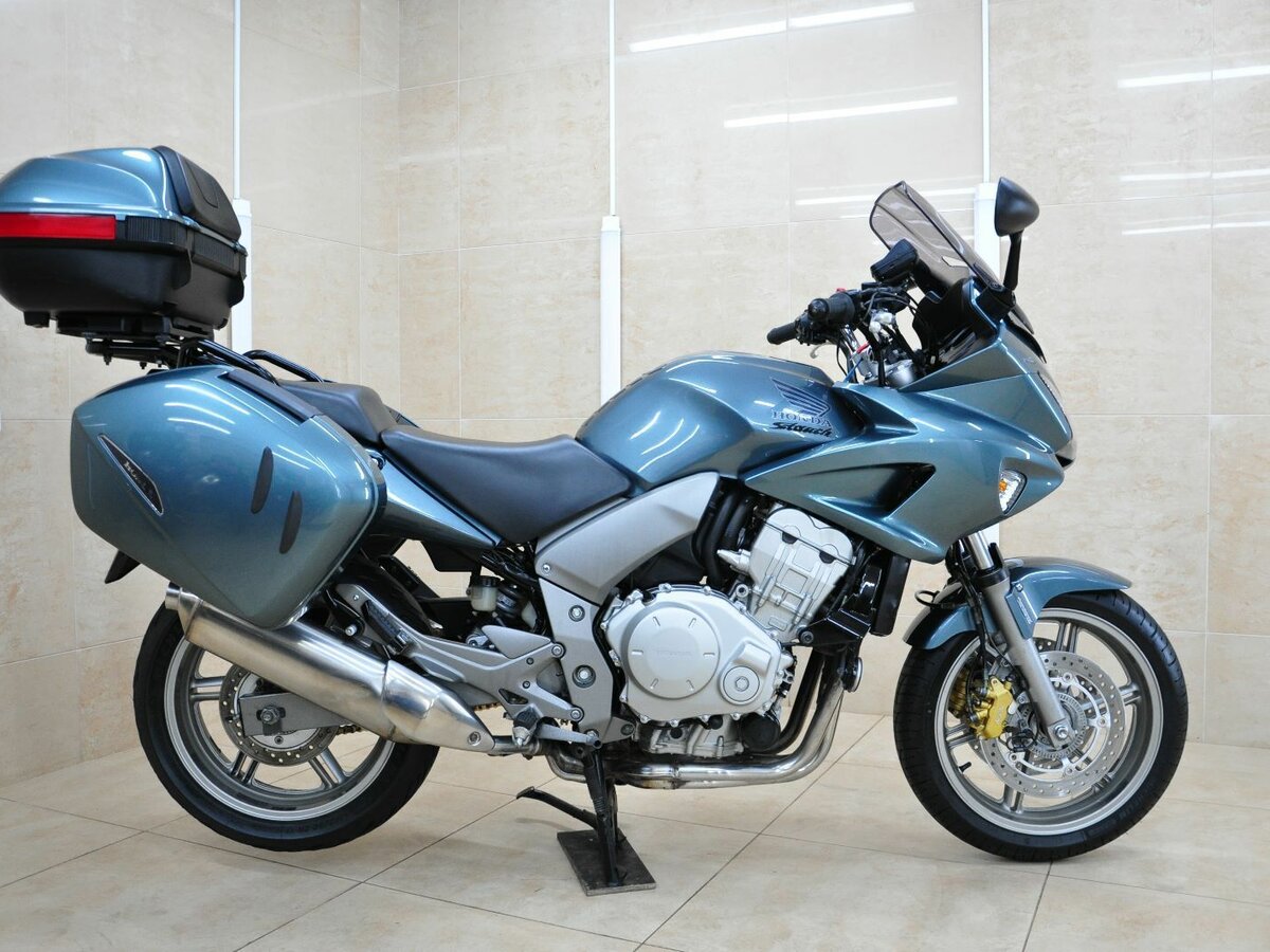 Купить б/у Honda CBF 1000 инжектор 6 передач в Москве: зелёный дорожный ...