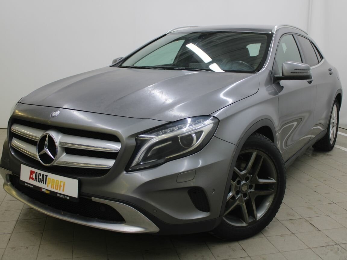 Купить б/у Mercedes-Benz GLA I (X156) 250 2.0 AMT (211 л.с.) 4WD бензин ...