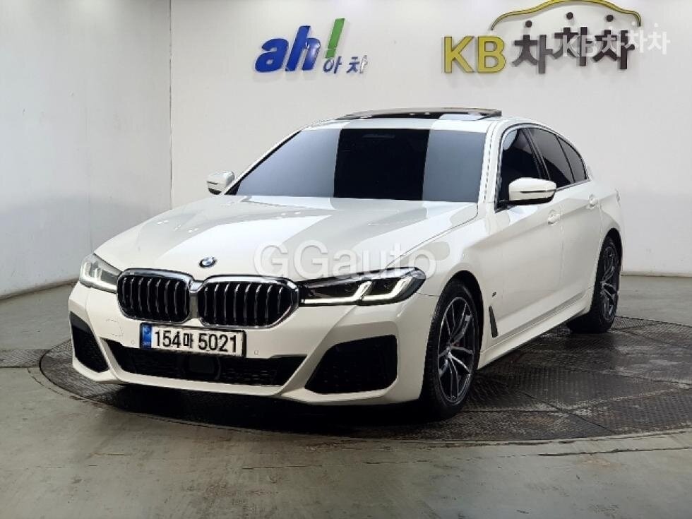 Купить б/у BMW 5 серии VII (G30/G31) Рестайлинг 530i xDrive 2.0 AT (249 л.с.) 4WD бензин автомат ...