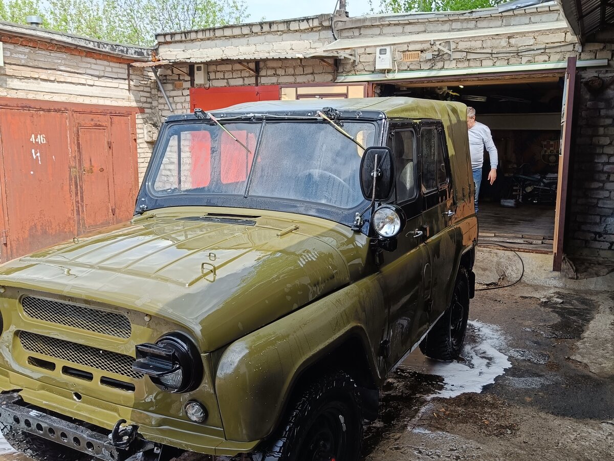 Купить б/у УАЗ 469 1972-2011 469Б 2.5 MT (75 л.с.) 4WD бензин механика в Балашихе: зелёный УАЗ ...