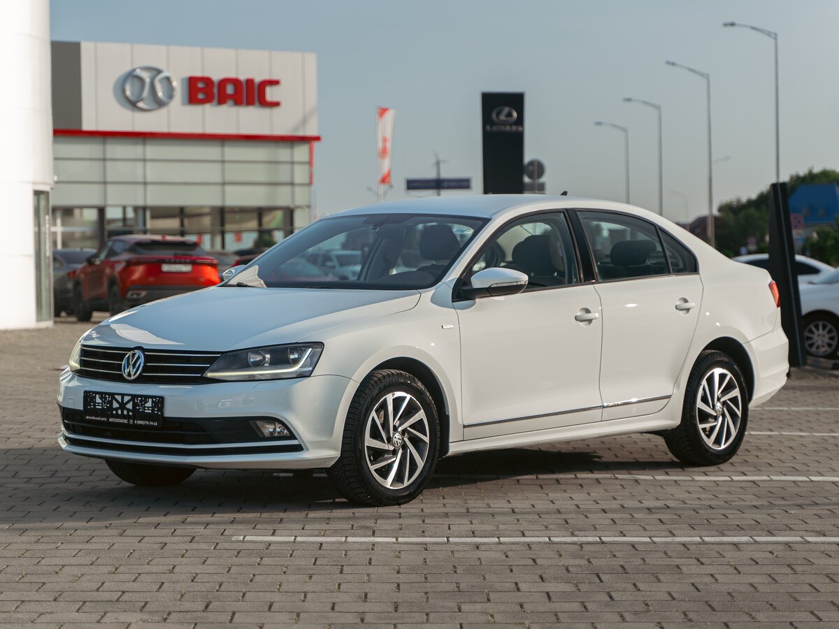 Купить б/у Volkswagen Jetta VI Рестайлинг 1.6 AT (110 л.с.) бензин ...