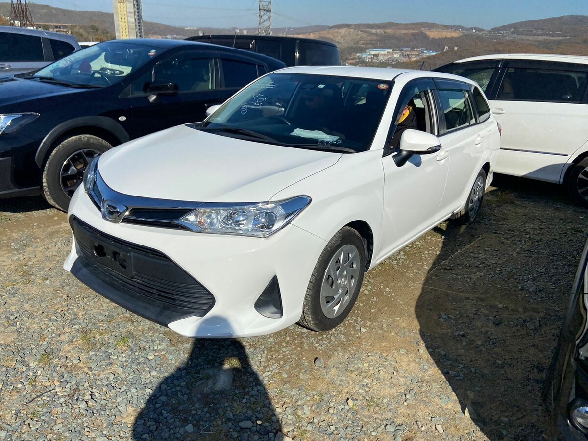 Купить б/у Toyota Corolla XI (E160, E170) Рестайлинг Fielder 1.5 CVT (109 л.с.) бензин вариатор ...