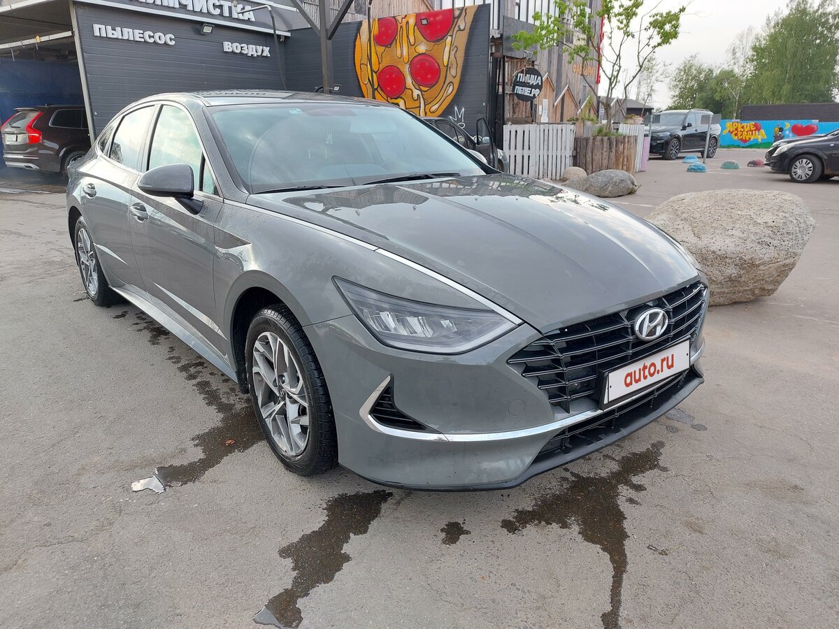 Купить б/у Hyundai Sonata VIII (DN8) 2.0 AT (150 л.с.) бензин автомат в Москве: серый Хендай ...