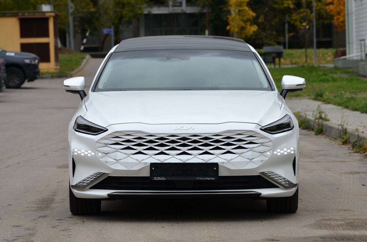 Купить б/у Kia K8 2021-2023 3.5 AT (300 л.с.) 4WD бензин автомат в Москве: белый Киа К8 2021 ...