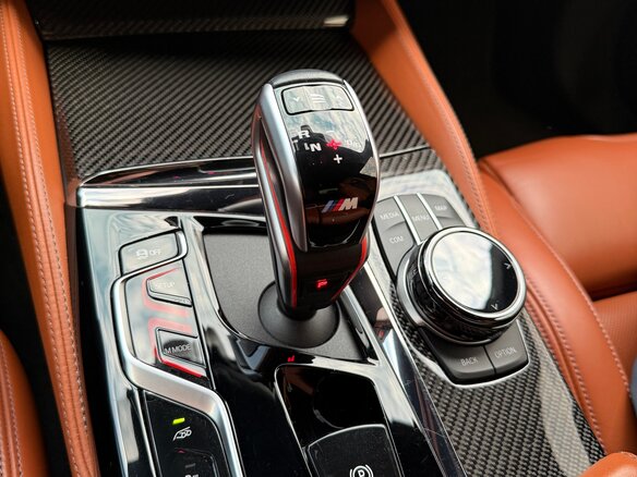 Купить б/у BMW M5 VI (F90) Рестайлинг Competition 4.4 AT (625 л.с.) 4WD ...