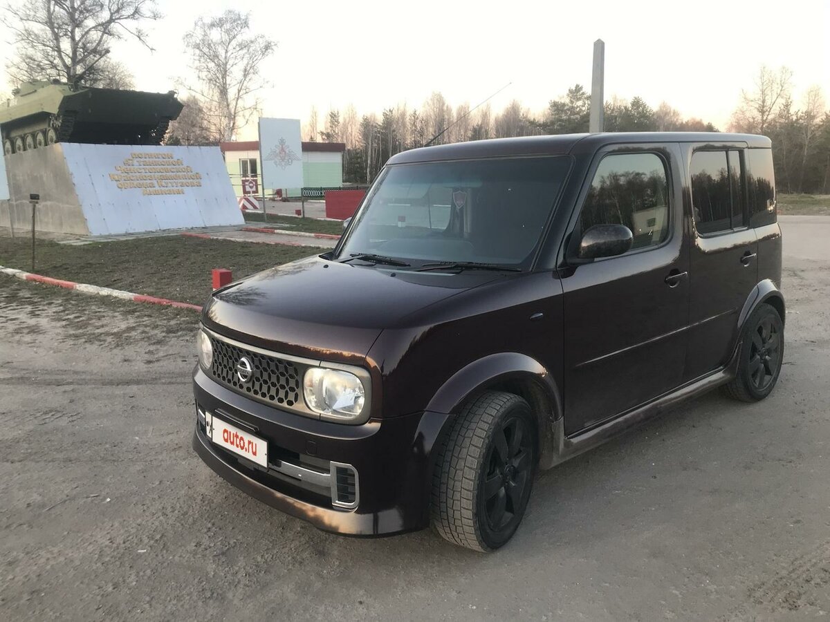 Купить б/у Nissan Cube II (Z11) 1.4 AT (98 л.с.) бензин автомат в Лихославле: коричневый Ниссан ...