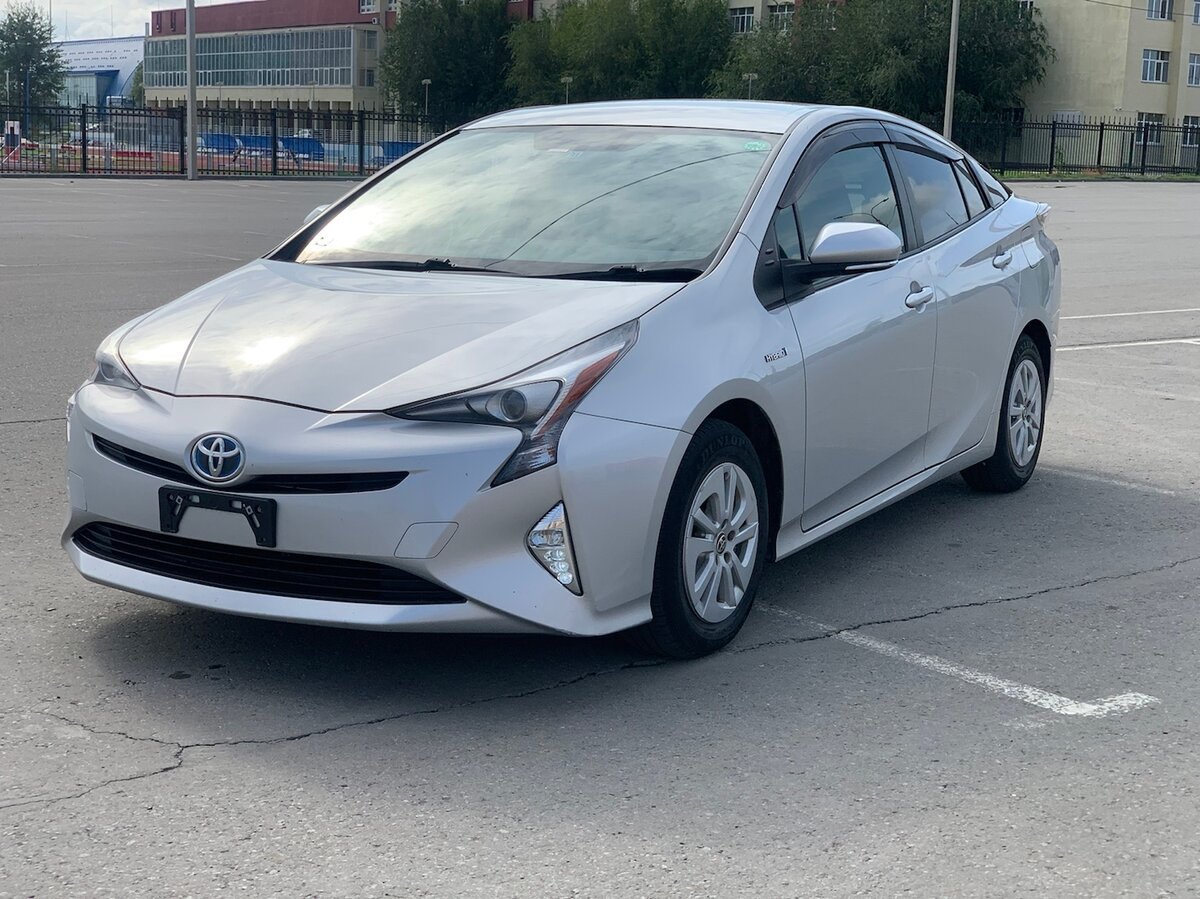 Купить б/у Toyota Prius IV (XW50) 1.8hyb AT (98 л.с.) гибрид автомат в ...