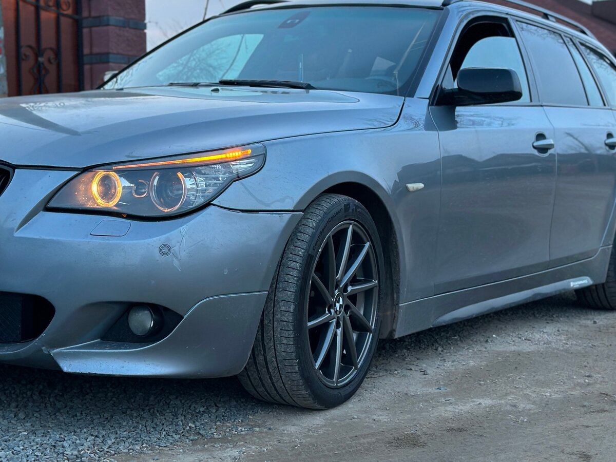 Купить б/у BMW 5 серии V (E60/E61) 525d 2.5d AT (177 л.с.) дизель автомат в Орше: серебристый ...