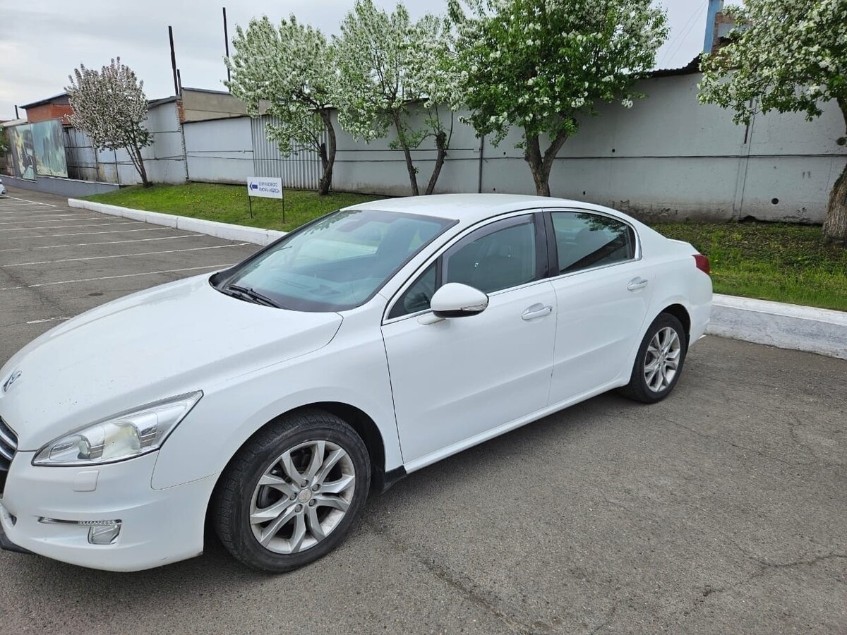 Купить б/у Peugeot 508 I 2.0d AT (136 л.с.) дизель автомат в Красноярске: белый Пежо 508 I седан ...