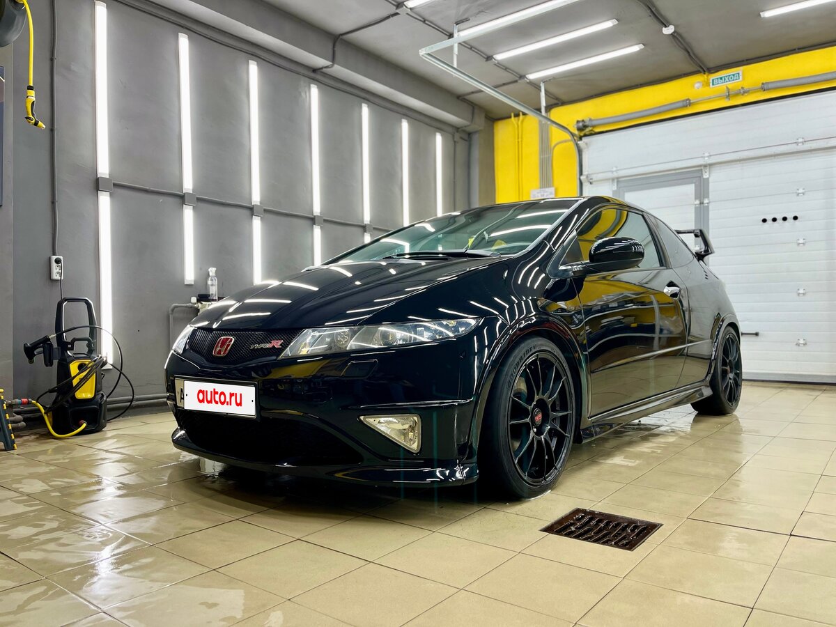 Купить б/у Honda Civic Type R VIII Рестайлинг 2.0 MT (201 л.с.) бензин ...