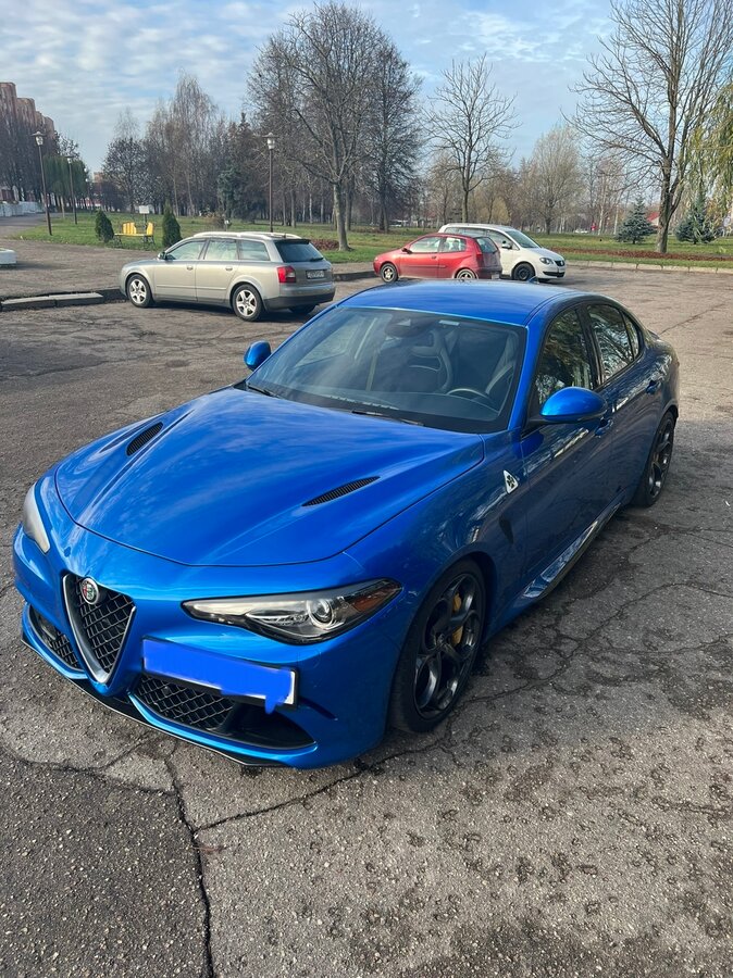 Купить б/у Alfa Romeo Giulia II (952) Quadrifoglio 2.9 AT (510 л.с ...