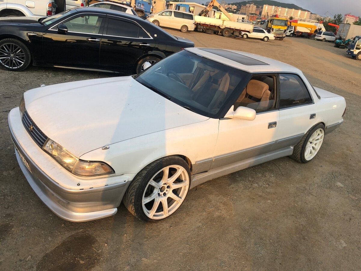 Купить б/у Toyota Mark II VI (X80) 2.5 AT (280 л.с.) бензин автомат во ...