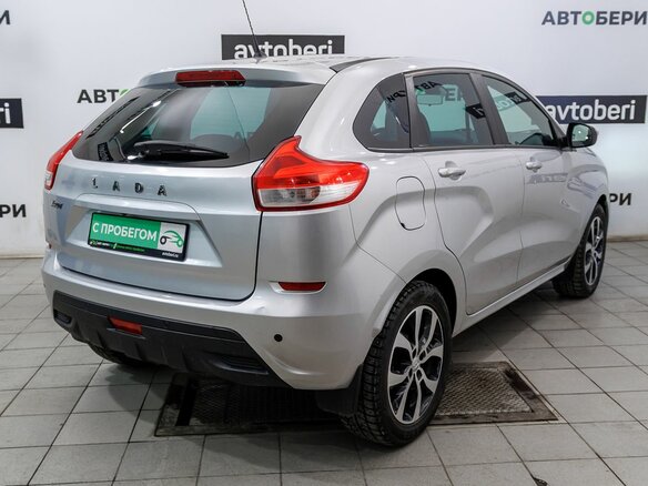 Купить б/у Lada (ВАЗ) XRAY I 1.8 AMT (122 л.с.) бензин робот в ...