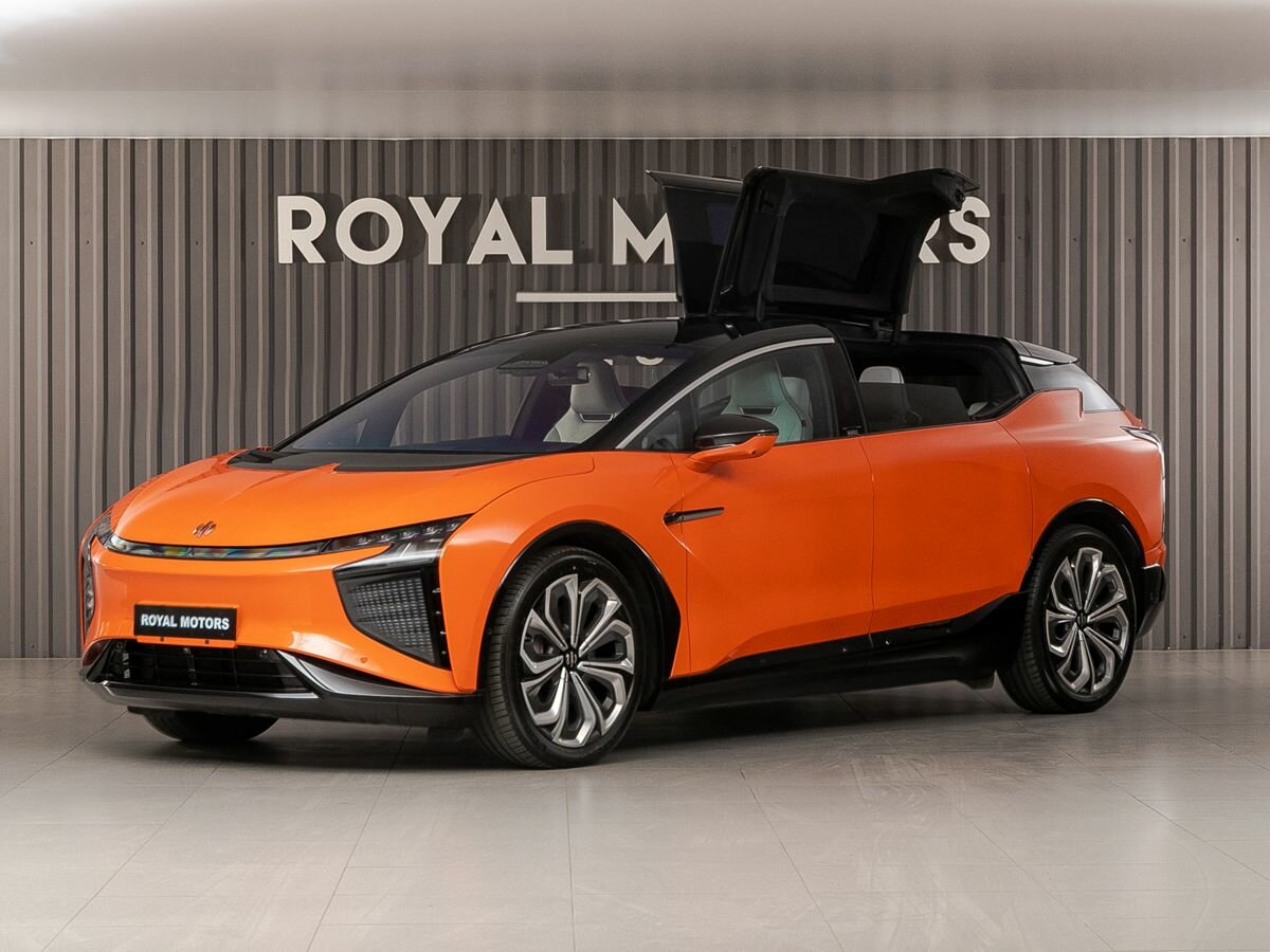 Купить б/у HiPhi X 2020-2024 Electro AT (440.0 кВт) 4WD электро автомат в Москве: оранжевый ...