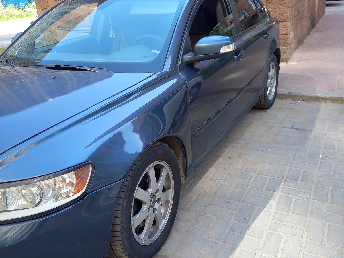 Купить б/у Volvo S40 II Рестайлинг 2.4 AT (140 л.с.) бензин автомат в ...