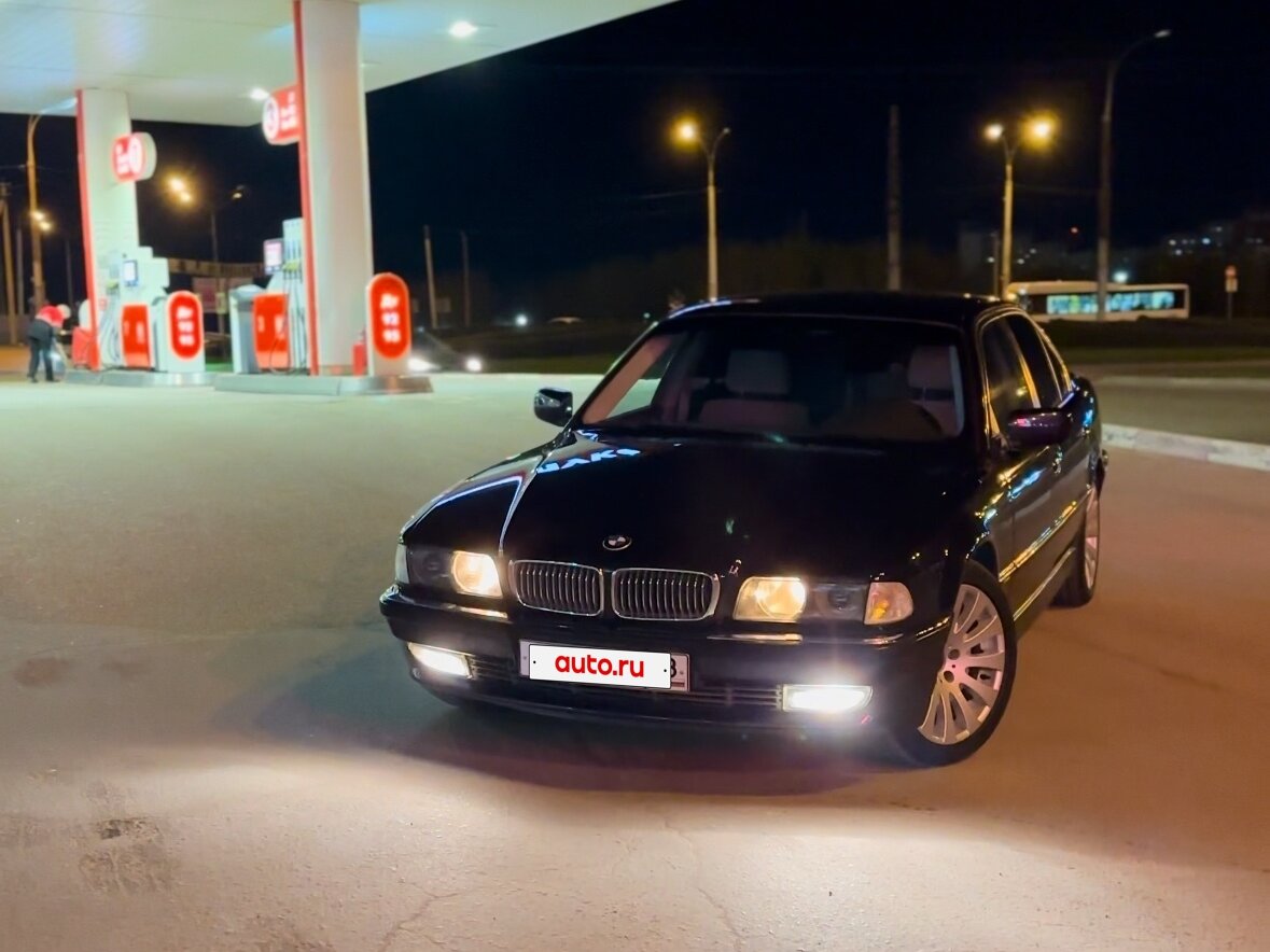 Купить б/у BMW 7 серии III (E38) 728i 2.8 AT (193 л.с.) бензин автомат в Липецке: синий БМВ 7 ...