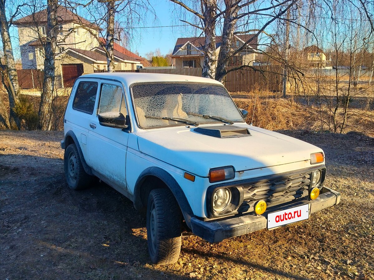 Купить б/у Lada (ВАЗ) 2121 (4x4) I 1.6 MT (75 л.с.) 4WD бензин механика в Москве: белый Лада ...