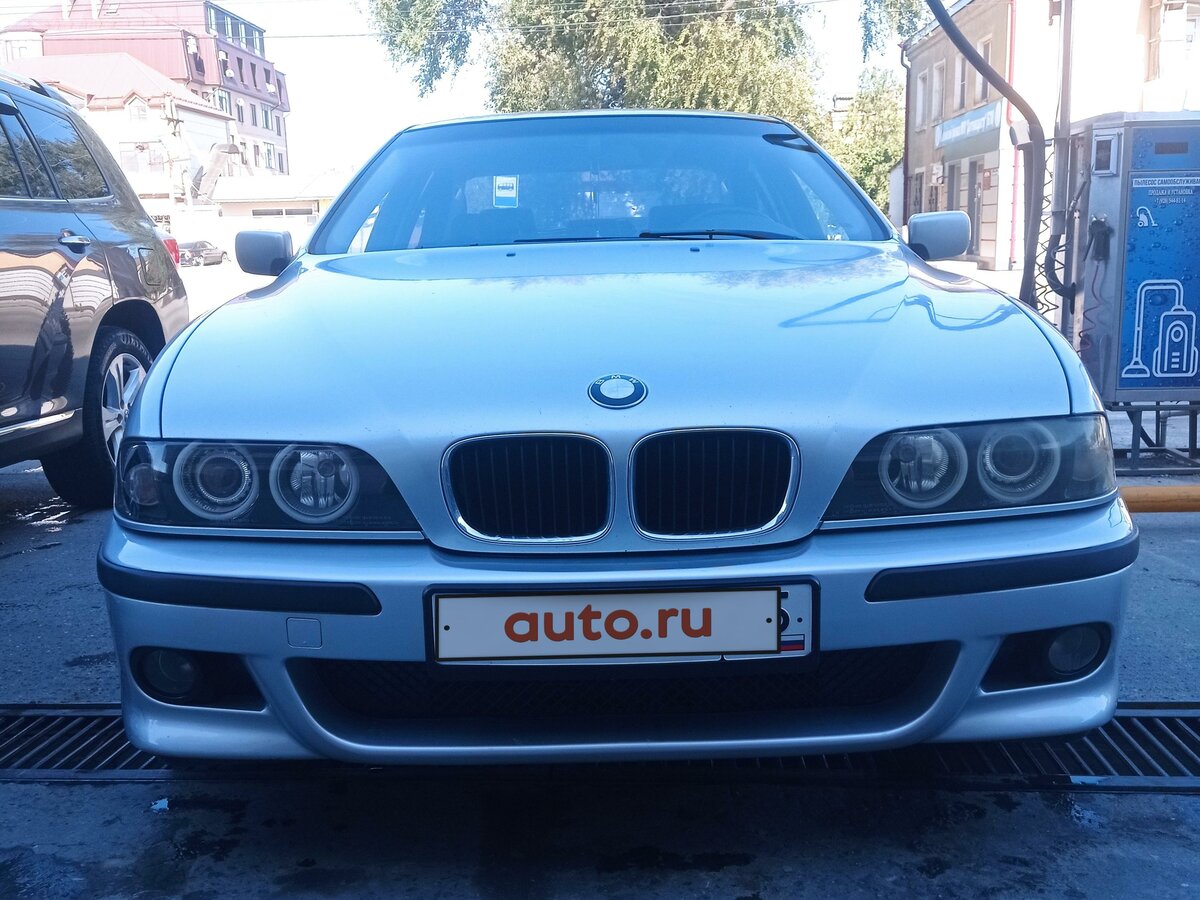 Купить б/у BMW 5 серии IV (E39) 523i 2.5 AT (170 л.с.) бензин автомат в Каспийске: серебристый ...