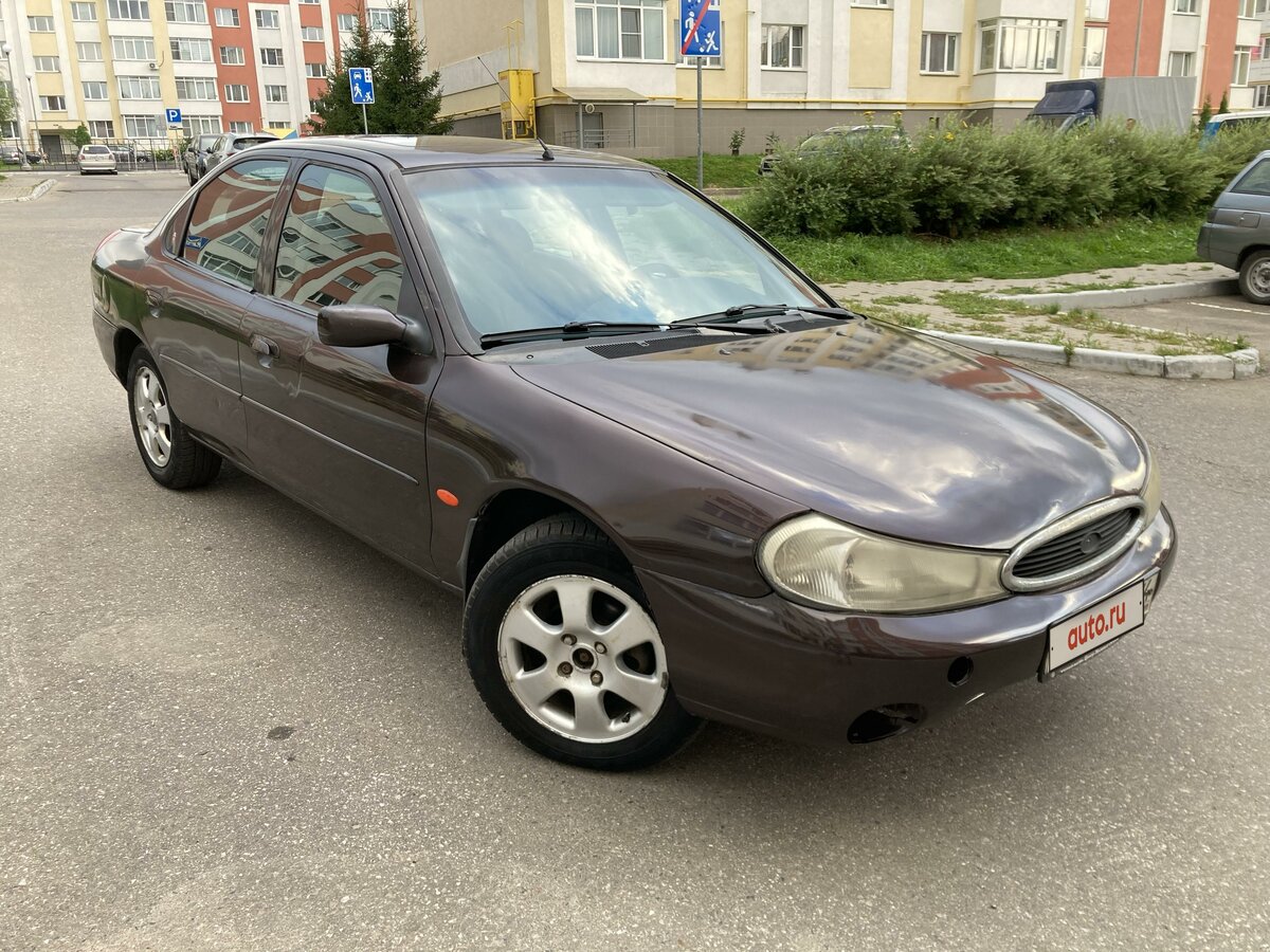 Купить б/у Ford Mondeo II NGA 2.0 MT (130 л.с.) бензин механика в Дедовске: коричневый Форд ...