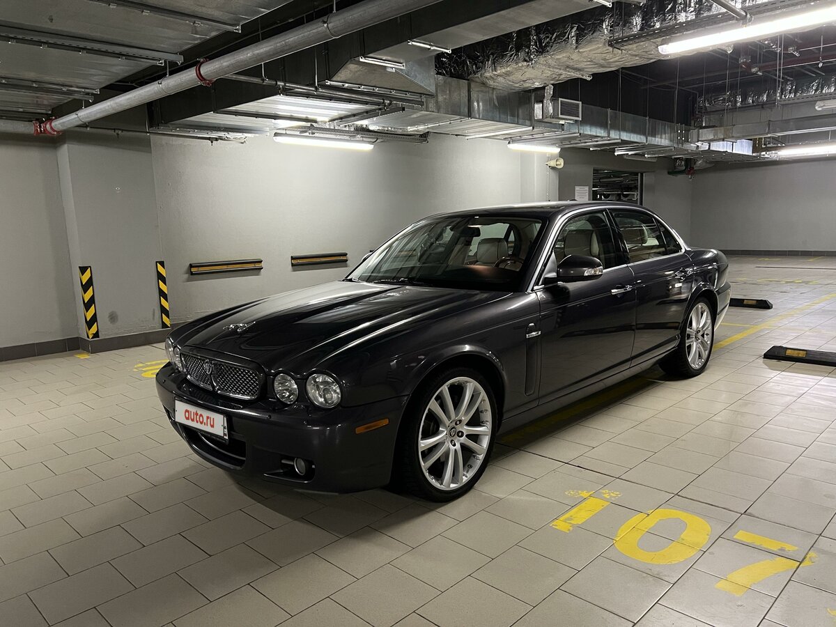 Купить б/у Jaguar XJ III (X350/X358) 2.7d AT (207 л.с.) дизель автомат ...
