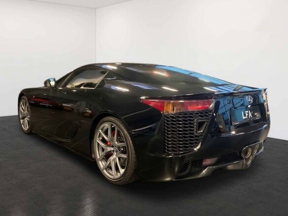 Купить б/у Lexus LFA 2010-2012 4.8 AMT (560 л.с.) бензин робот в Благовещенске: чёрный Лексус ...