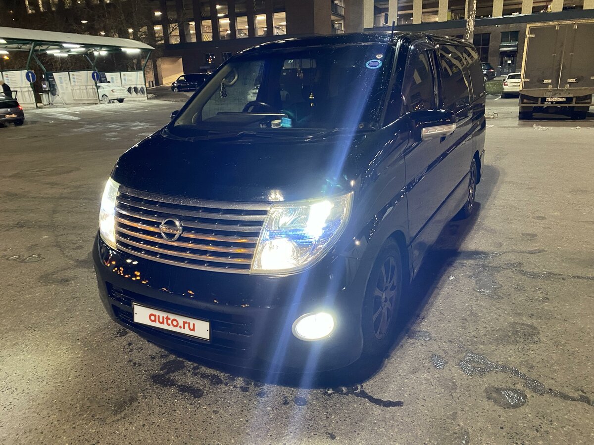 Купить б/у Nissan Elgrand II (E51) 2.5 AT (186 л.с.) 4WD бензин автомат в Санкт-Петербурге ...