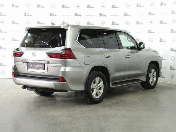 Купить б/у Lexus LX III Рестайлинг 2 450d 4.5d AT (272 л.с.) 4WD дизель автомат в Москве: серый ...