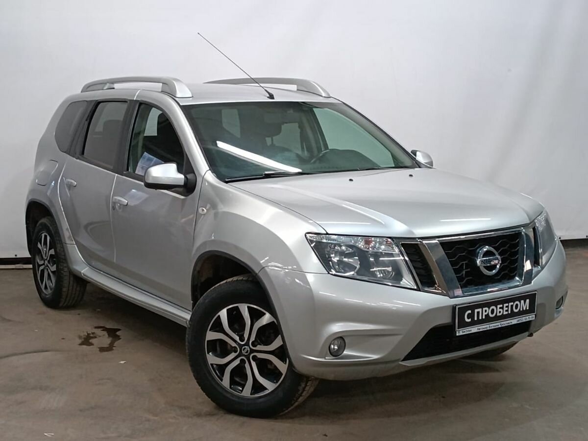 Купить б/у Nissan Terrano III (D10) 2.0 AT (143 л.с.) 4WD бензин ...