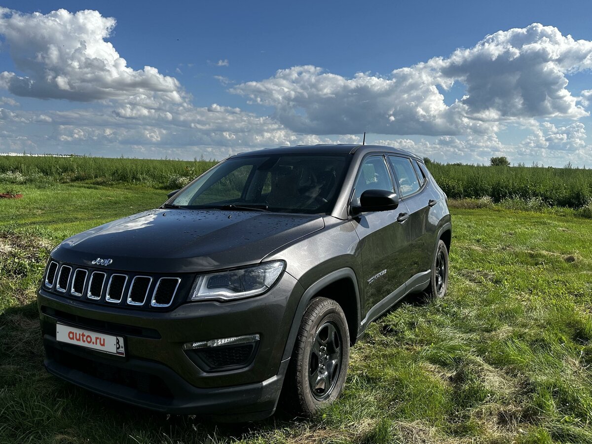 Купить б/у Jeep Compass II 2.4 AT (180 л.с.) бензин автомат в Москве ...
