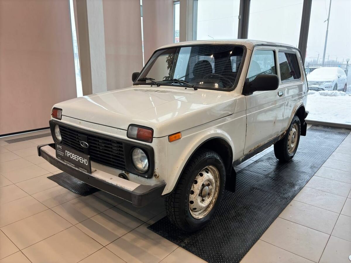 Купить б/у Lada (ВАЗ) 2121 (4x4) I Рестайлинг 1.7 MT (83 л.с.) 4WD бензин механика в Уфе: белый ...
