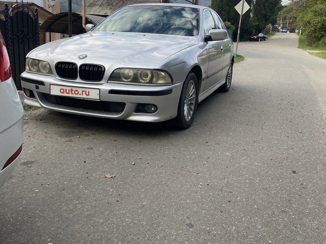 Купить б/у BMW 5 серии IV (E39) 523i 2.5 AT (170 л.с.) бензин автомат в Сочи: серебристый БМВ 5 ...