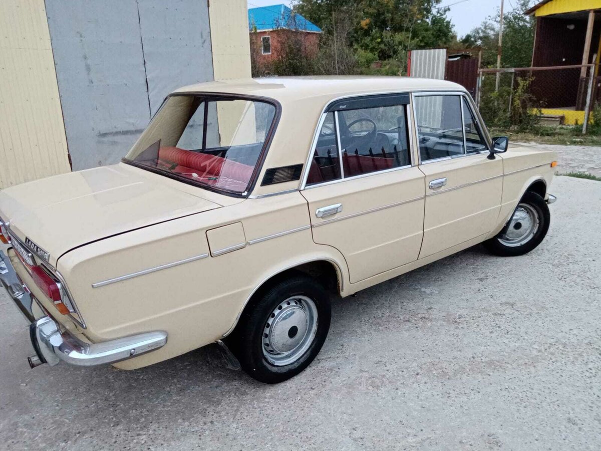 Купить б/у Lada (ВАЗ) 2103 1972-1984 1.5 MT (75 л.с.) бензин механика в ...