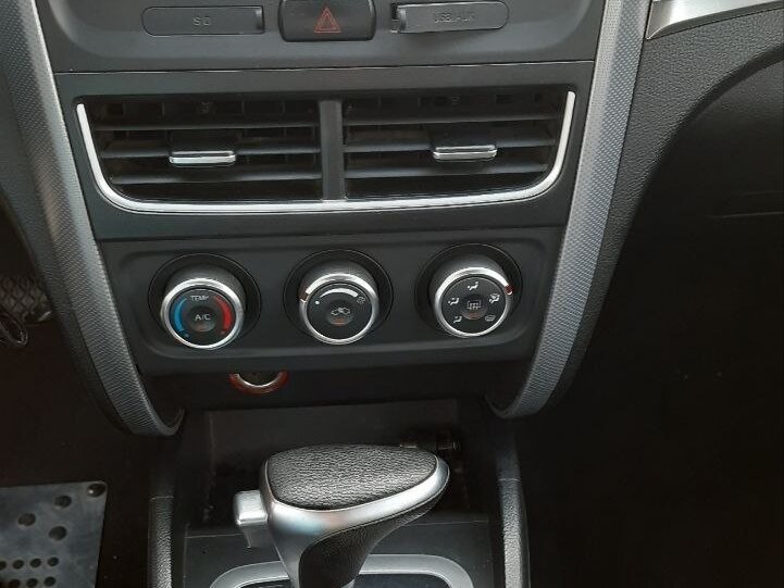 Купить б/у FAW Besturn B30 I 1.6 AT (109 л.с.) бензин автомат в Джанкое ...