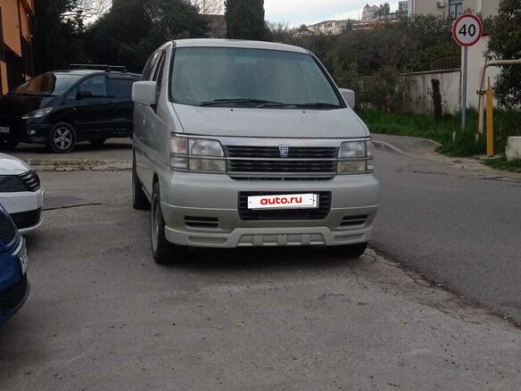 Купить б/у Nissan Elgrand I (E50) 3.2d AT (150 л.с.) 4WD дизель автомат в Сочи: серый Ниссан ...