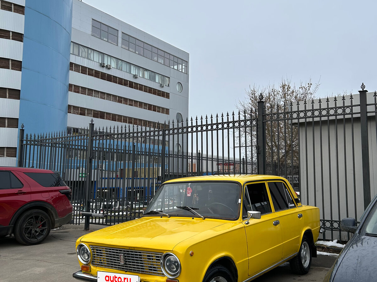 Купить б/у Lada (ВАЗ) 2101 1970-1988 1.2 MT (64 л.с.) бензин механика в Подольске: жёлтый Лада ...