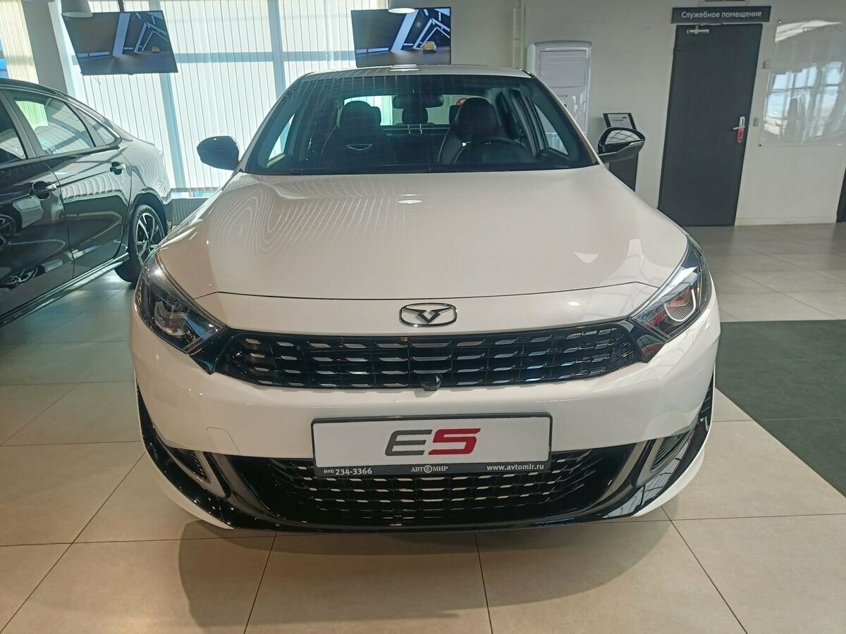 Купить новый Kaiyi E5 2021-2023 1.5 CVT (147 л.с.) бензин вариатор в Москве: белый Каи е5 2023 ...