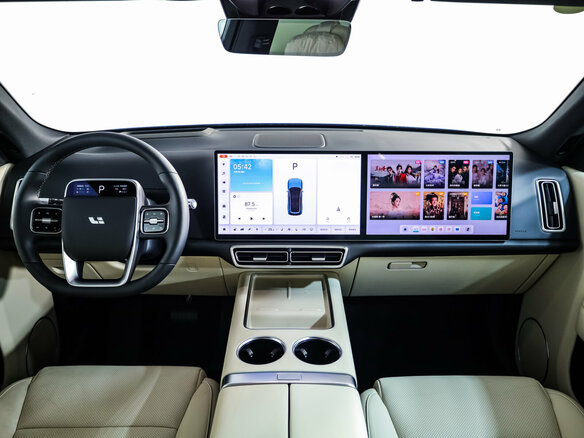 Купить новый Lixiang L8 I 42.8 kWh 1.5hyb AT (449 л.с.) 4WD гибрид автомат в Санкт-Петербурге ...