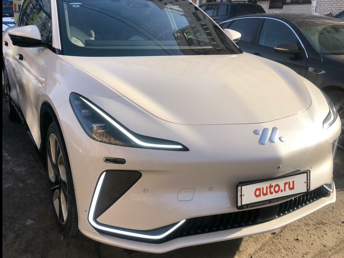 Купить б/у IM Motors (Zhiji) LS7 2023-2025 100 kWh Electro AT (425.0 кВт) 4WD электро автомат в ...