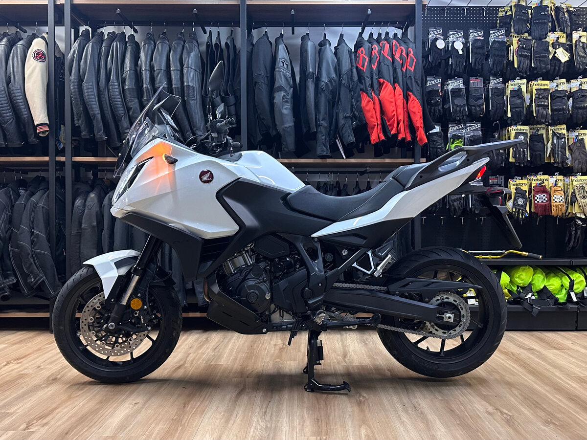 Купить б/у Honda NT1100 инжектор Роботизированная с двумя сцеплениями в ...