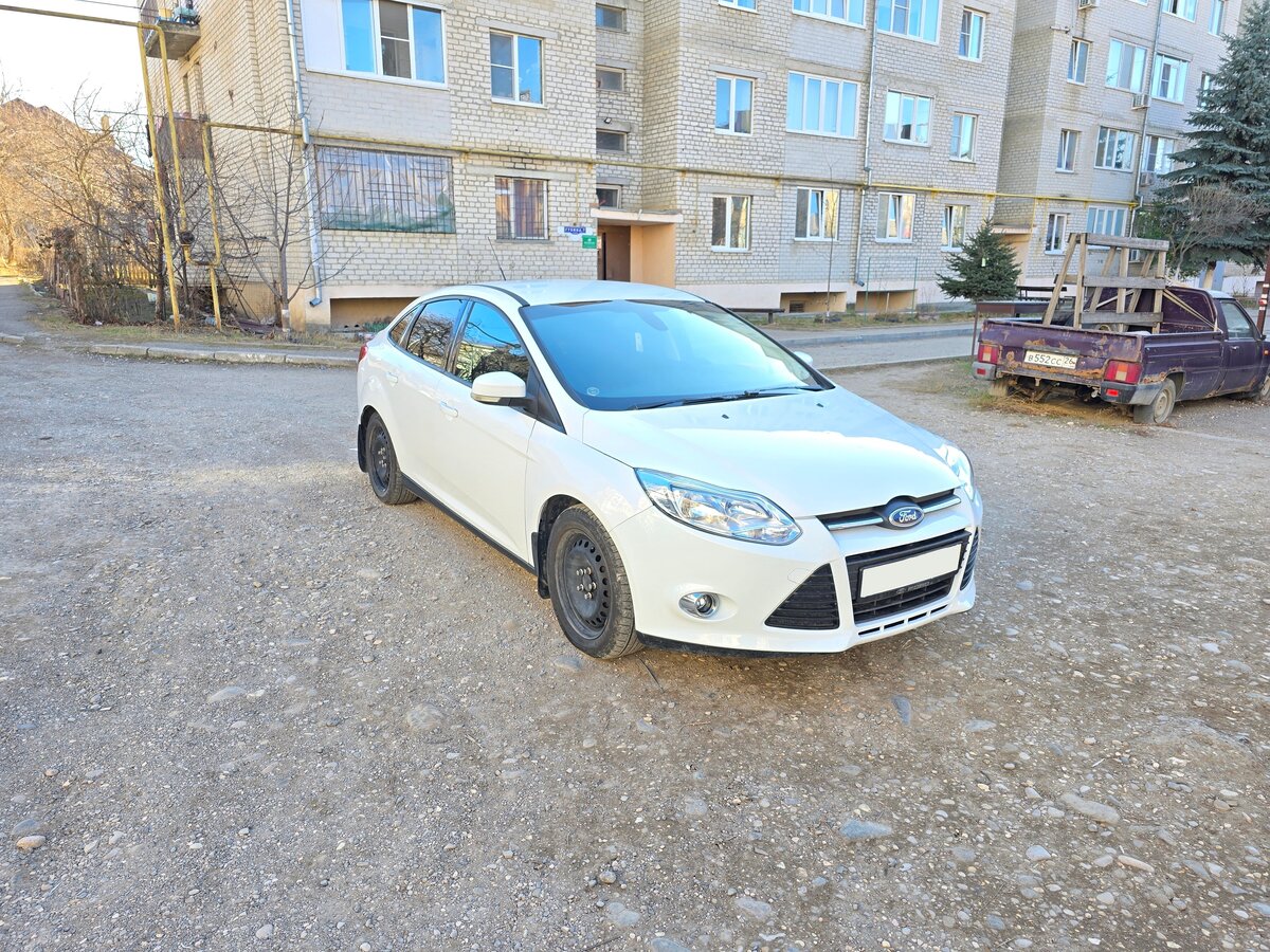 Купить б/у Ford Focus III 1.6 MT (125 л.с.) бензин механика в ...