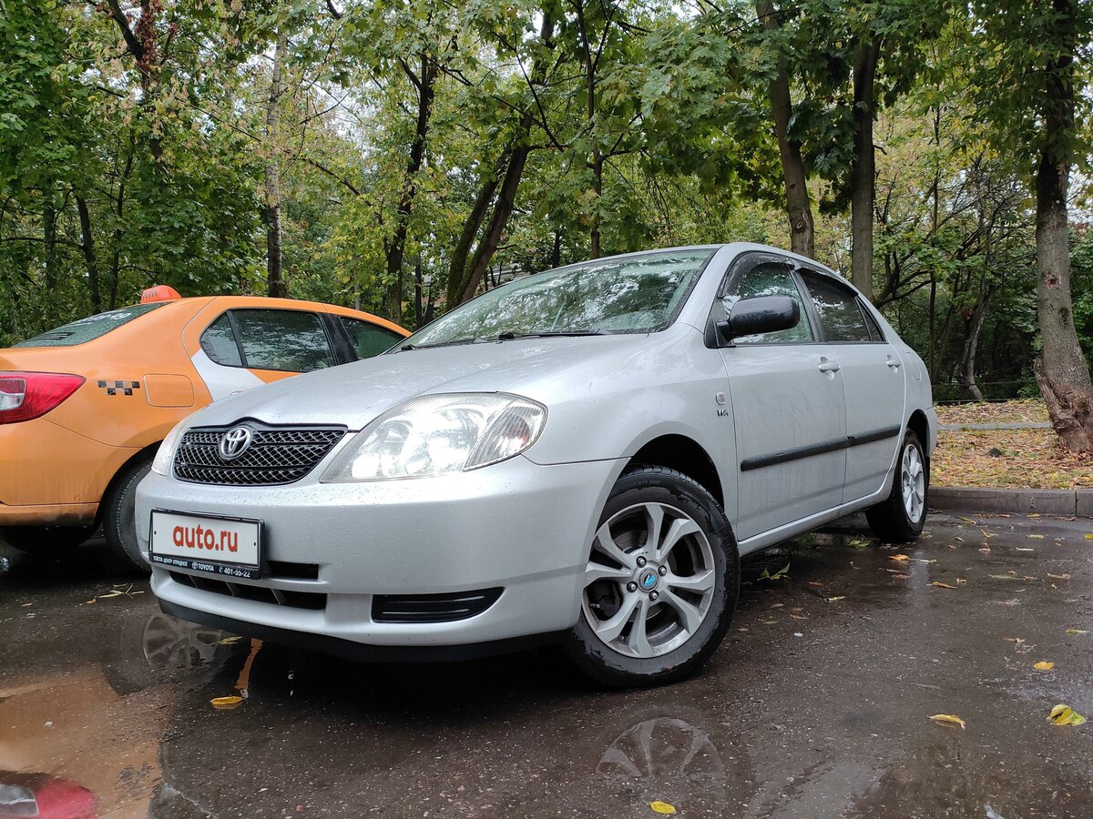 Купить б/у Toyota Corolla IX (E120, E130) 1.4 MT (97 л.с.) бензин ...