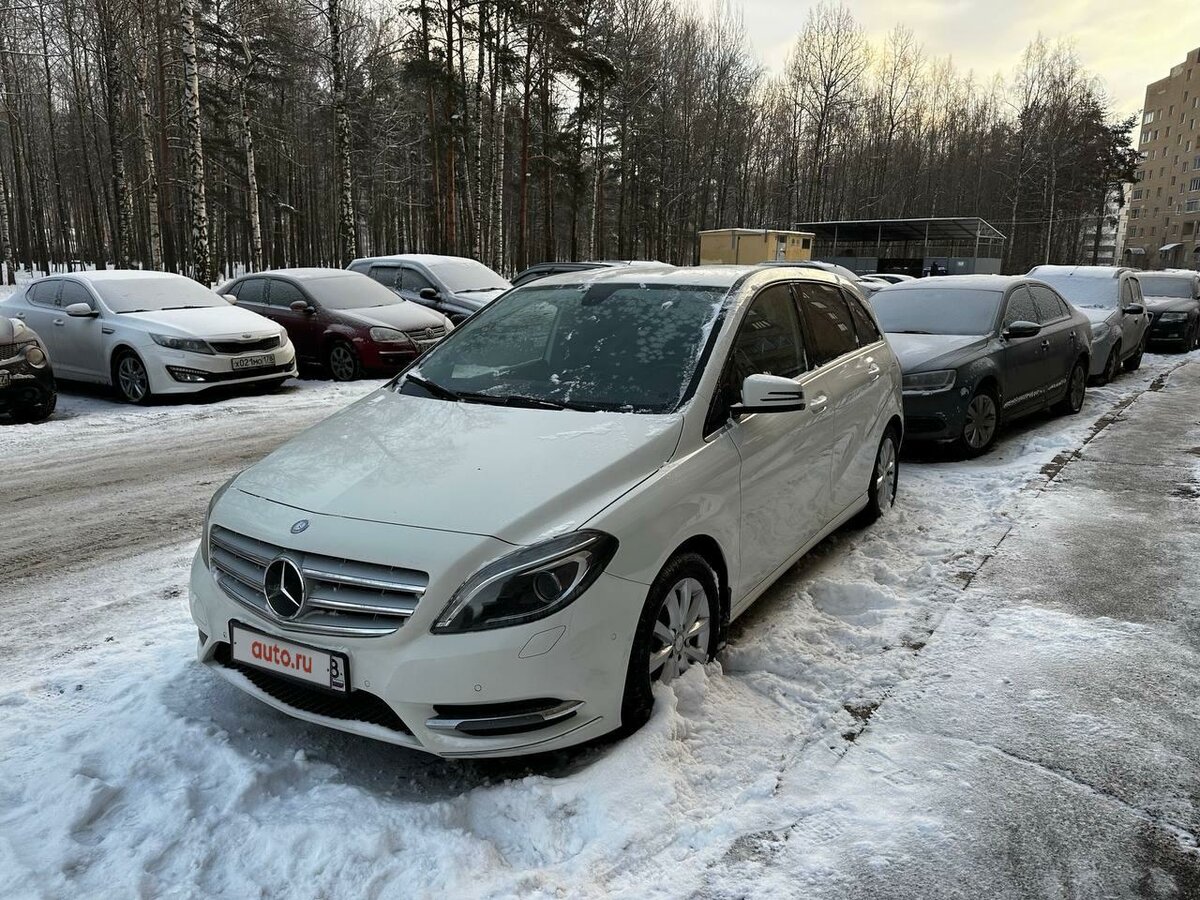 Купить б/у Mercedes-Benz B-Класс II (W246) 180 1.6 AMT (122 л.с ...