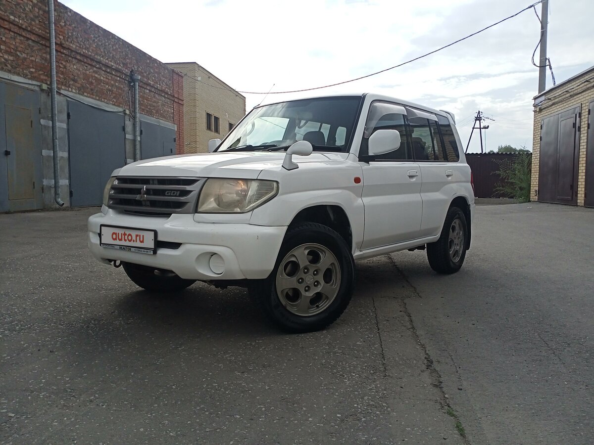 Купить б/у Mitsubishi Pajero iO 1998-2007 2.0 AT (136 л.с.) 4WD бензин ...