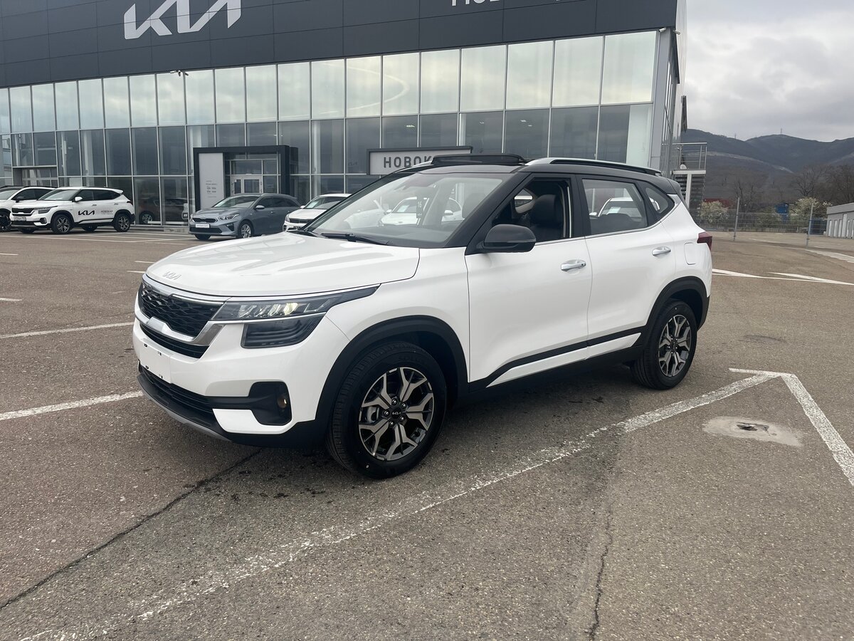 Купить новый Kia KX3 2019-2023 1.5 CVT (115 л.с.) бензин вариатор в Новороссийске: белый Киа ...