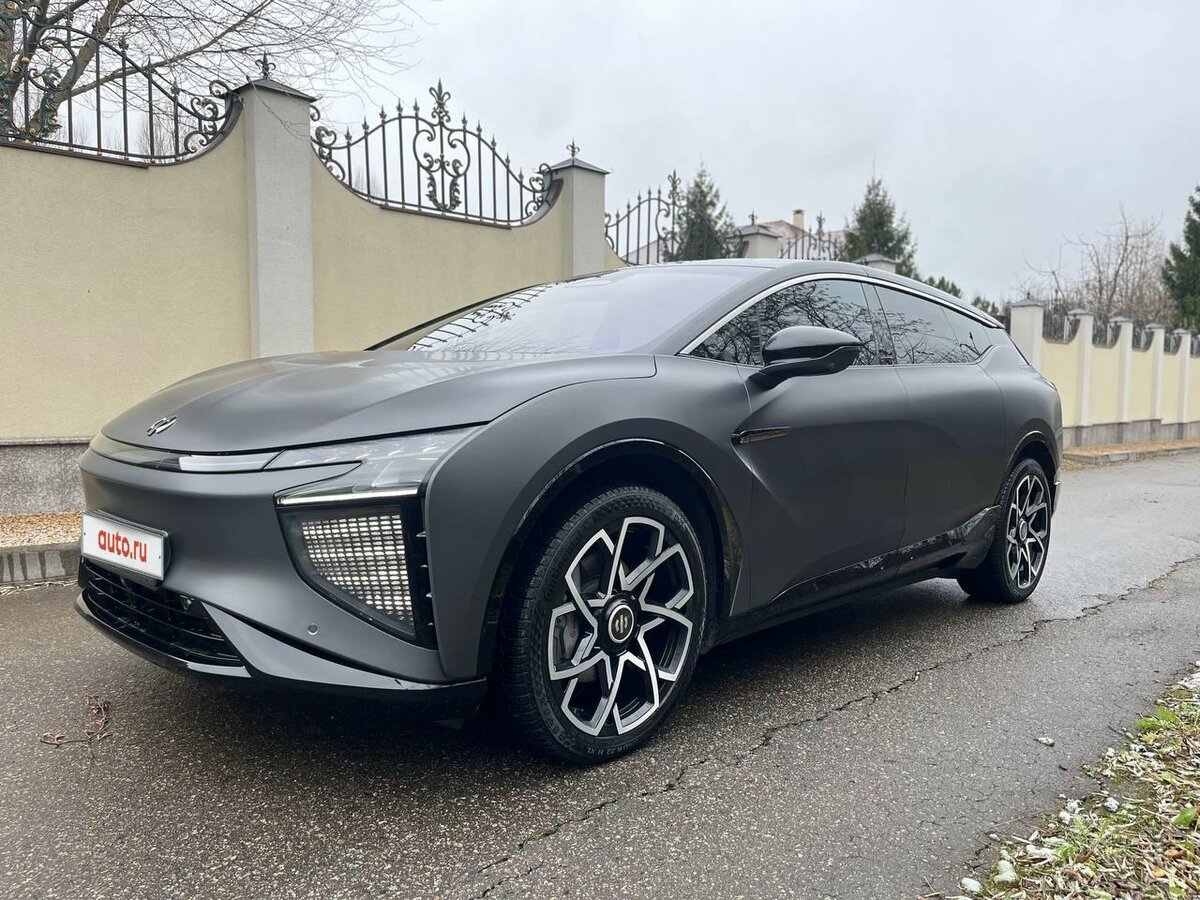 Купить б/у HiPhi X 2020-н.в. Electro AT (440 кВт) 4WD электро автомат в Сельце: серый Хипхи Икс ...