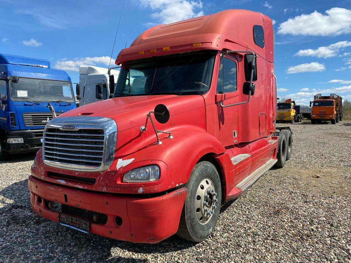 Купить б/у Freightliner Columbia дизель автомат в Ярославле: красный ...